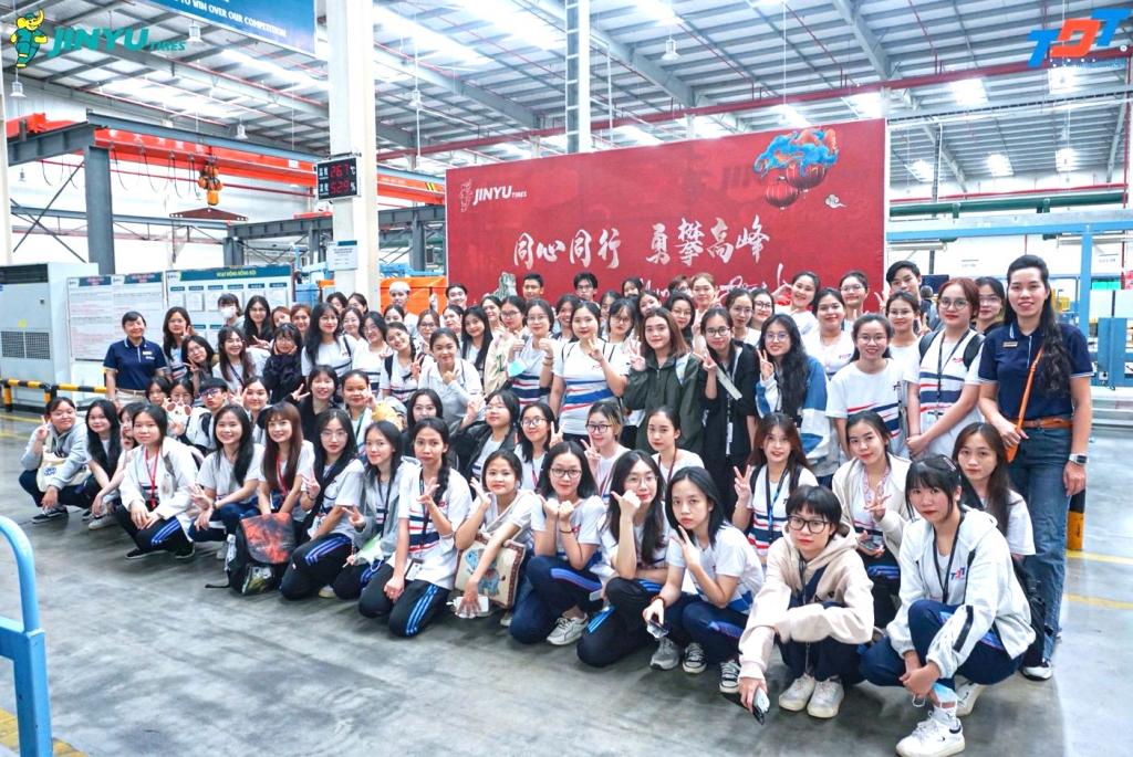 Chuyến tham quan thực tế tại Công ty JinYu (Việt Nam) | Khoa Ngoại Ngữ